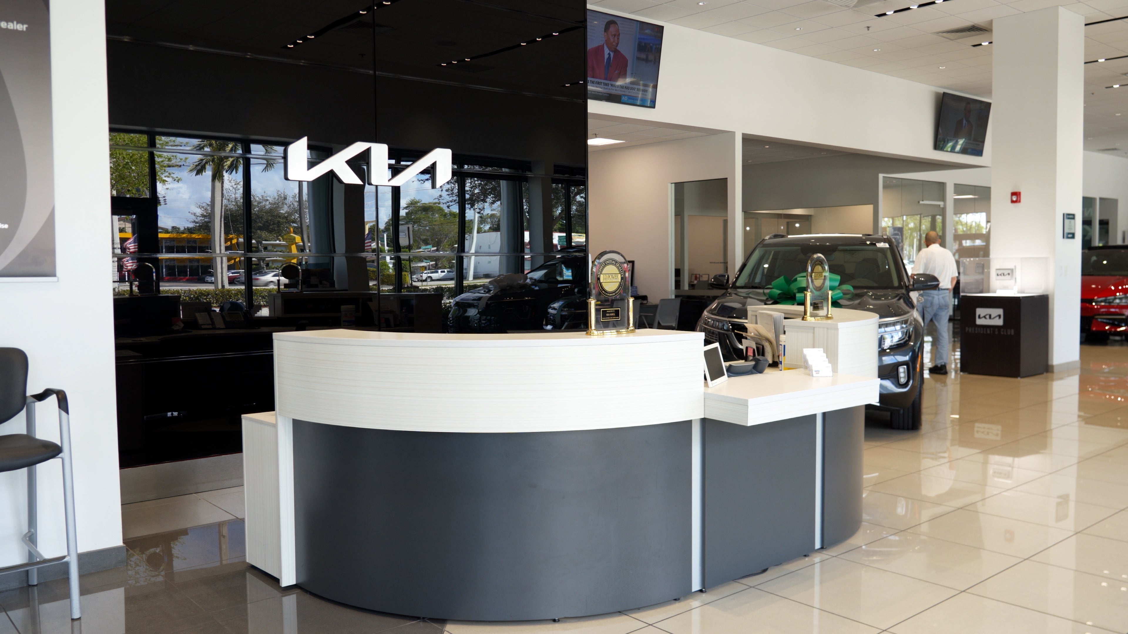 About Our Kia Dealership in Fort Lauderdale | Gunther Kia